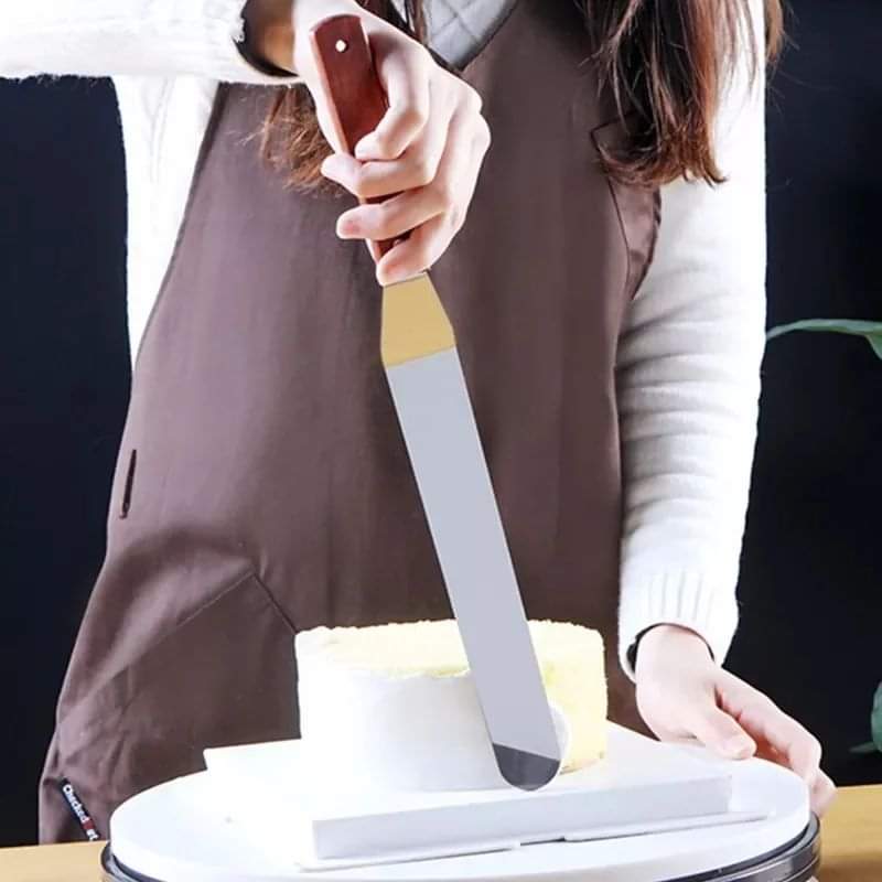 Cake Icing Palette Knife with Wooden Handle. – gemelli-collections